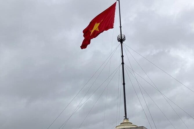 Full Day Group Tour of Vietnam's DMZ and Historic Hue - Transportation and Group Size