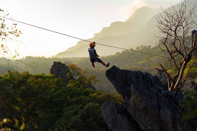 Full Day in The Rock Viewpoint with Lunch - The Itinerary: What You Can Expect