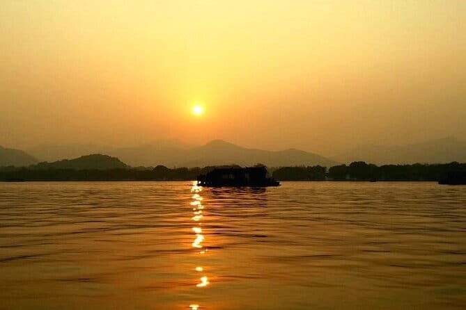 Full Day Private Tour Incredible Hangzhou Highlight - Exploring the Itinerary in Detail