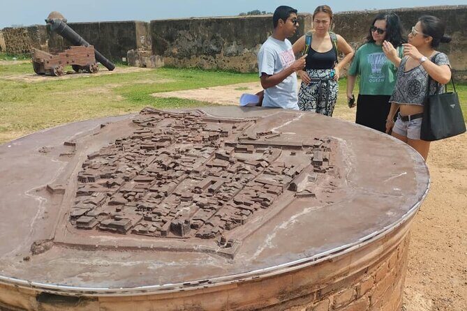 Galle Fort Walk with Tharindu - The Experience: A Balance of Sightseeing and Stories