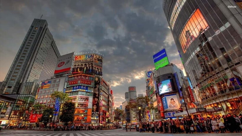 Get to know Shinjuku (nightlife optional) - The Allure of Kabukicho and the Godzilla Head