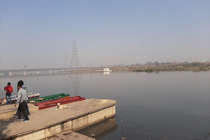 Ghats of River Yamuna and Old Delhi temples - Exploring Chandni Chowk by Cycle Rickshaw