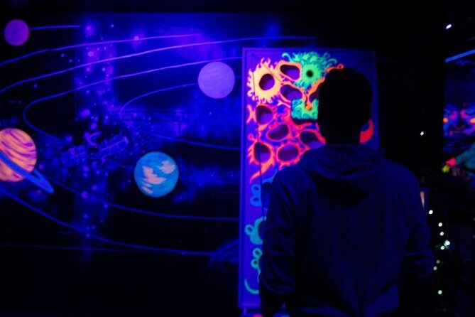 Glow in the Dark Mini Golf in Queenstown - The Itinerary Breakdown