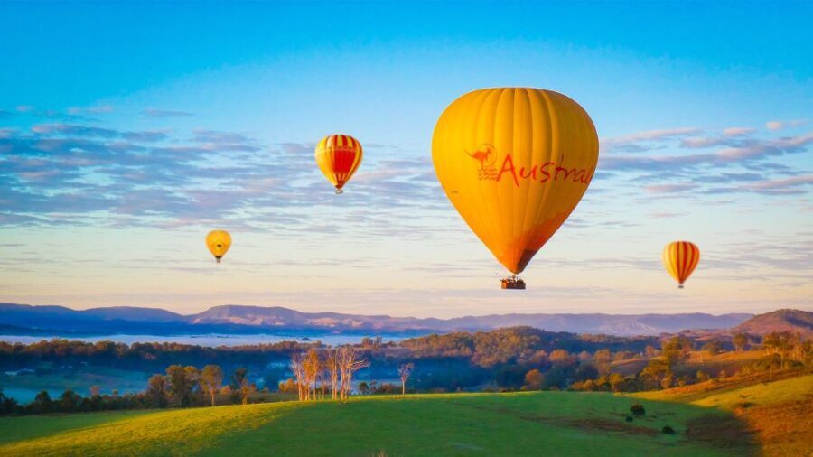 Gold Coast: Hot Air Balloon Flight and Vineyard Breakfast - Who This Tour Is Perfect For