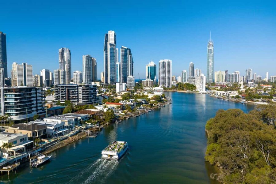 Gold Coast: Sightseeing Cruise with Buffet Lunch - Why This Cruise Offers Good Value