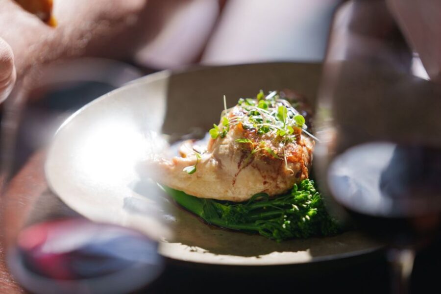 Gold Coast: Tamborine Mountain Wine Tour with 2-Course Lunch - Who Will Love This Tour?