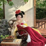 Hangzhou: Traditional Hanfu Clothes Photo Shoot Experience - Detailed Review of the Hanfu Photo Shoot Experience