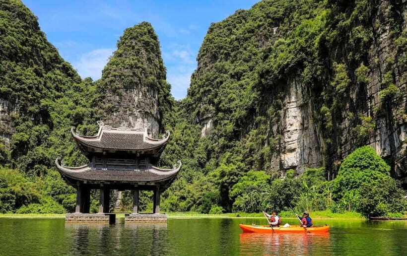 Hanoi: 2 Days Hanoi and Ninh Binh Highlights Tour - Day Two: Ninh Binh - From Ancient Capital to Scenic Heights