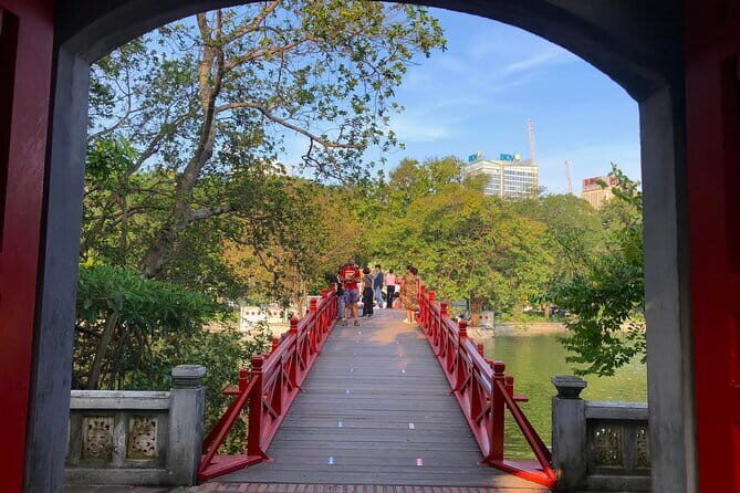Hanoi City Tour: Private Half Day - Highlights and Train Street - Detailed Breakdown of the Itinerary