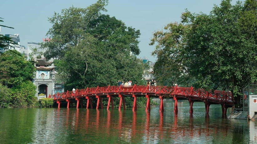 Hanoi Hidden Gems: Old Quarter & Train Street Walking Tour - Who Should Consider This Tour?