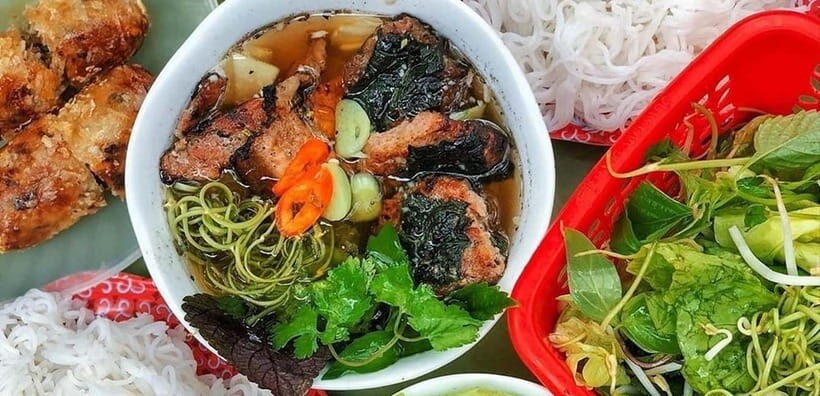 Hanoi: Michelin Guide Street Food Tour with Spa experience - Transportation and Group Size