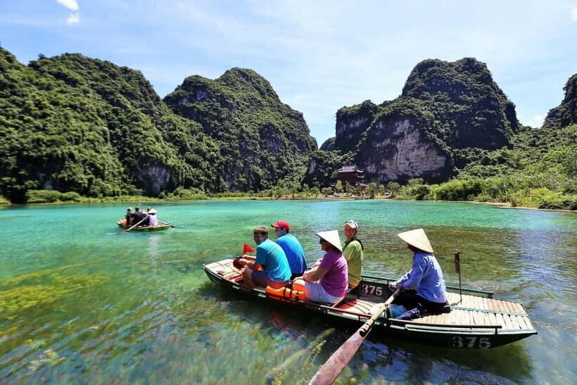 Hanoi: Ninh Binh, Bai Dinh/Hoa Lu, Trang An, & Mua Cave Tour - Authenticity and Quality of the Guides