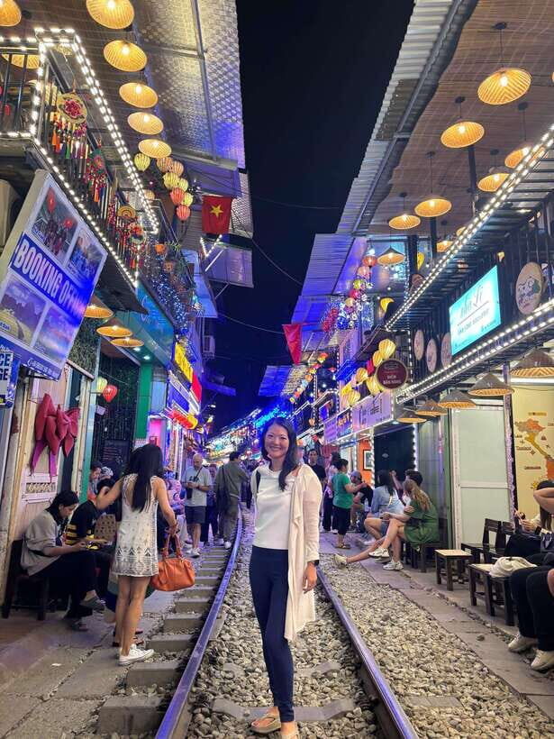 Hanoi Old Quarter City Sightseeing Tour With Female Guide - Authentic Experiences and Authentic Stories