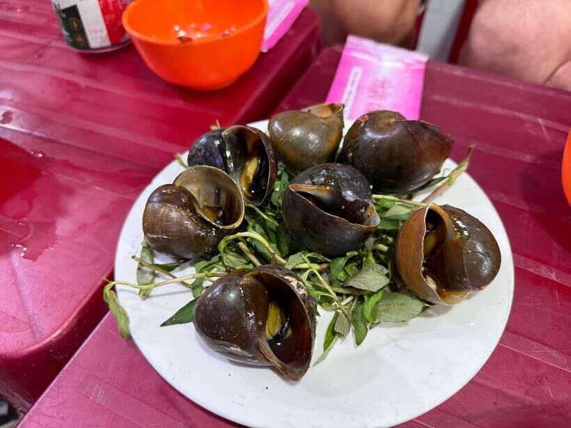 Hanoi Old Quarter Street Food Tour With Local Students - Itinerary Breakdown: What to Expect