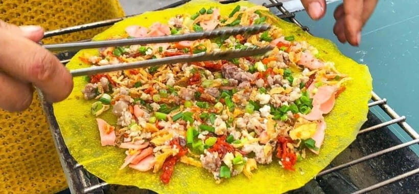 Hanoi: Private Food Tour and Train Street Experience - The Itinerary in Detail