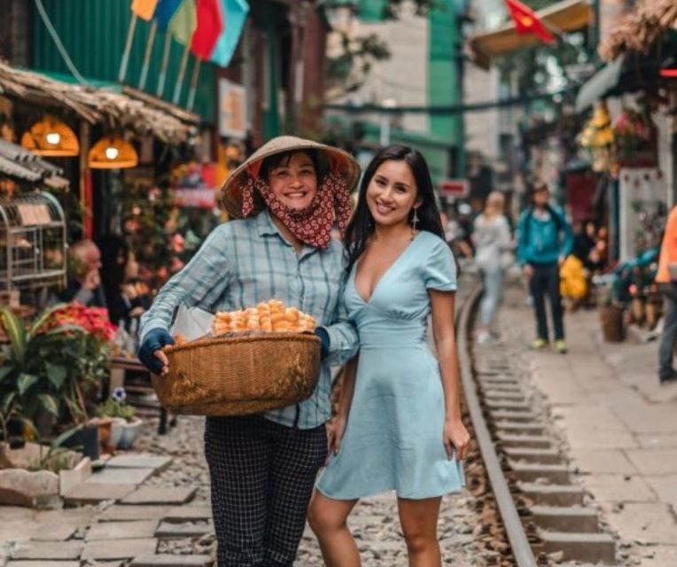 Hanoi: Private Half-day City Highlights and Hidden Gems Tour - Exploring Hanoi: What to Expect from This Tour