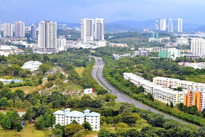 Have Fun at Bird Park & Aquaria Private Tour - Kuala Lumpur - The Itinerary Breakdown