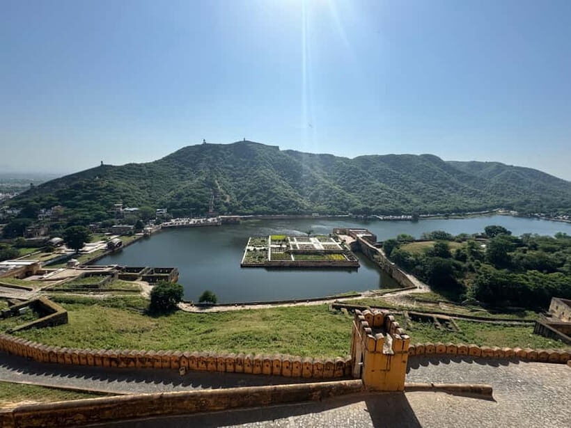 Highlights of Jaipur City on a Full Day Tour by Private Car - What Sets This Tour Apart?