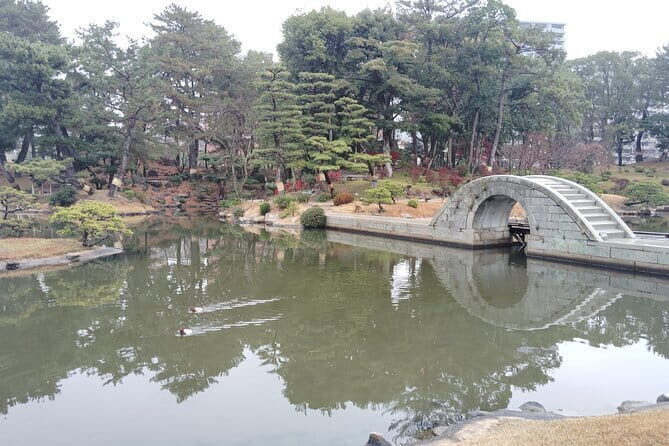 Hiroshima Shukkei-en Garden with local guide 90min - FAQ