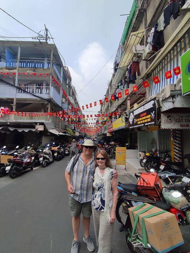 Ho Chi Minh City Sightseeing Tour With Friendly LGBT Guide - What to Expect