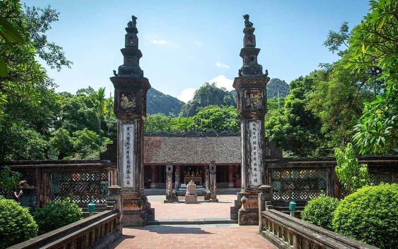 Hoa Lu: Scenic Countryside Cycle Tour & Local Meal - Who Should Consider This Tour?