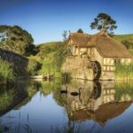 Hobbiton & Waitomo Caves Guided Day Trip from Auckland incl lunch - Exploring Hobbiton: Middle-earth Comes Alive