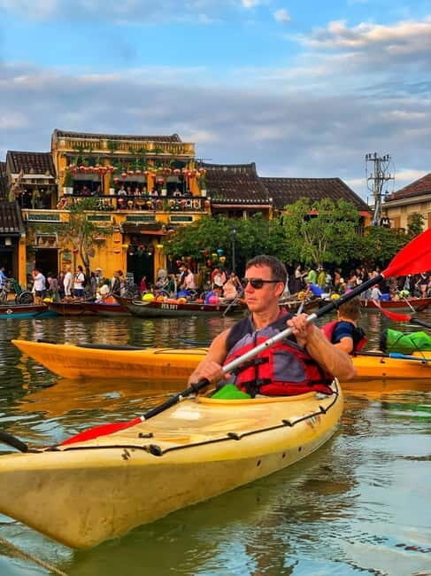 Hoi An: Old Town to Mangrove Forest Kayak Tour - Exploring the Mangrove Forest and Coconut Palm Area