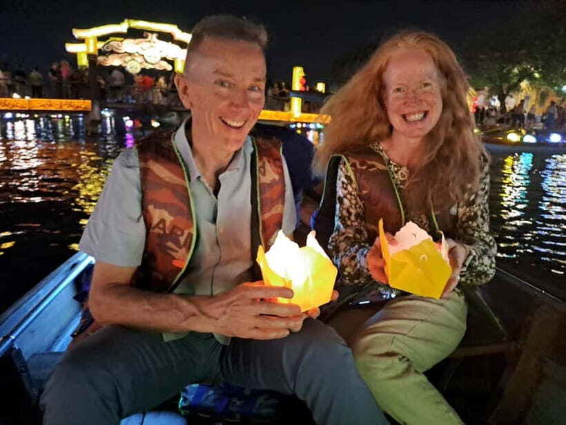 Hoi An Street Food, night market and lantern boat ride - The Food and Sights: In Depth