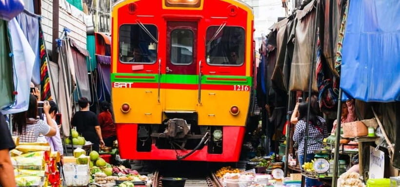 Hua Hin: Maeklong Railway & Amphawa Floating Markets Tour - FAQ