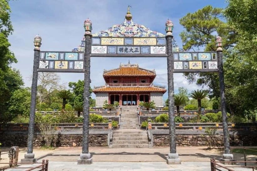 Hue Cuisine Trip On Huong River and Royal Tombs Private Tour - Exploring the Royal Tombs: Minh Mang and Khai Dinh