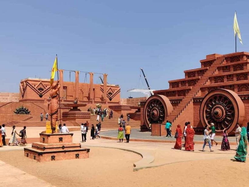 HYDERABAD RAMOJI FILM CITY TOUR - The Value of This Tour