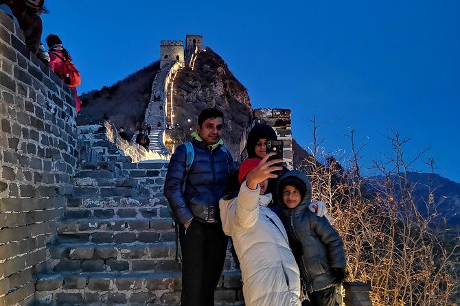 Illuminated Great Wall Tour to Simatai Section and Gubei Water Town with Dinner - Who Should Consider This Tour?