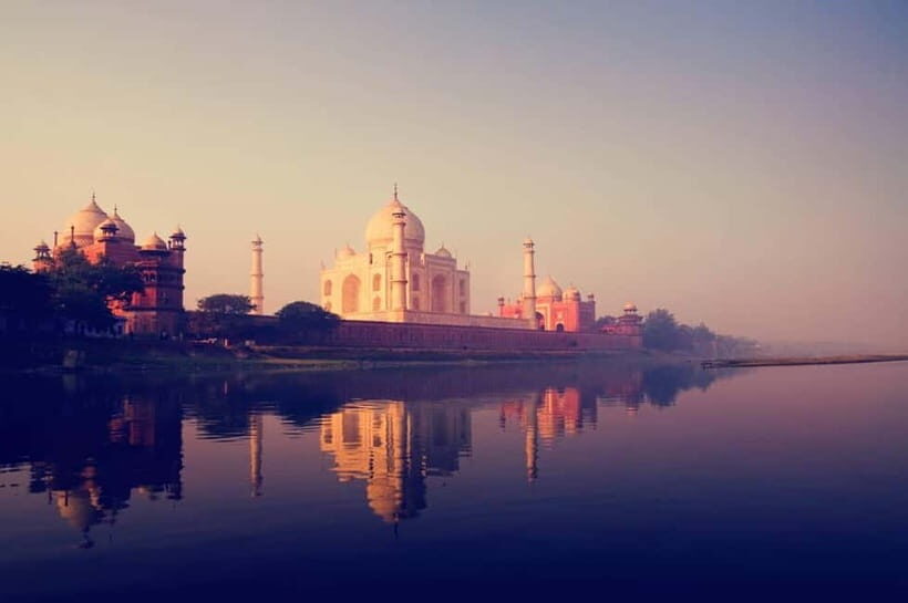 Inside the Taj Mahal - A journey Through Time - The Sum Up