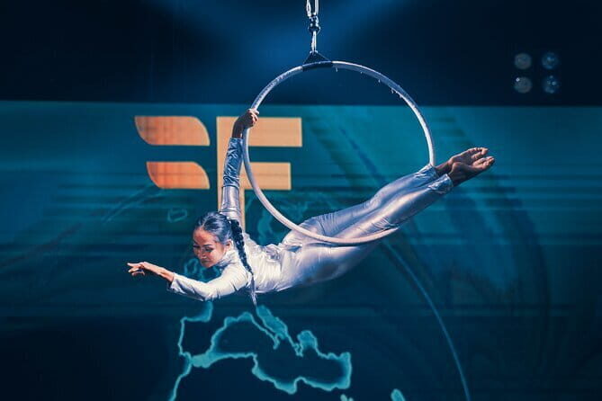 International Dinner & Cabaret Show - Set Menu Package - Itinerary Breakdown