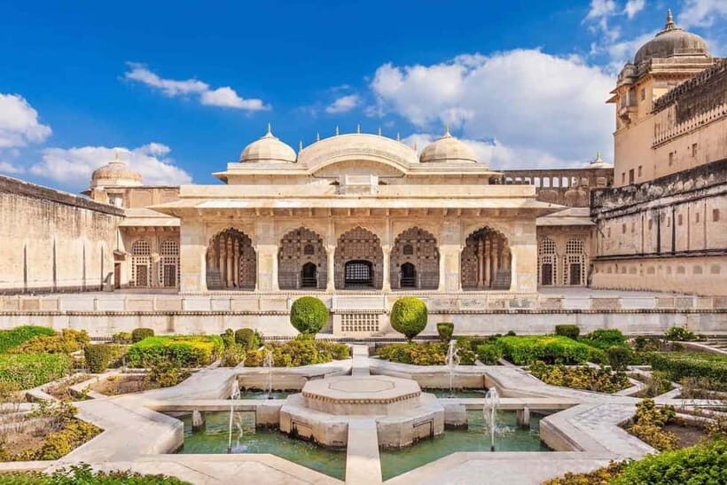 Jaipur: Amber Fort, Hawa Mahal & City Palace Tour by Car - Analyzing the Value