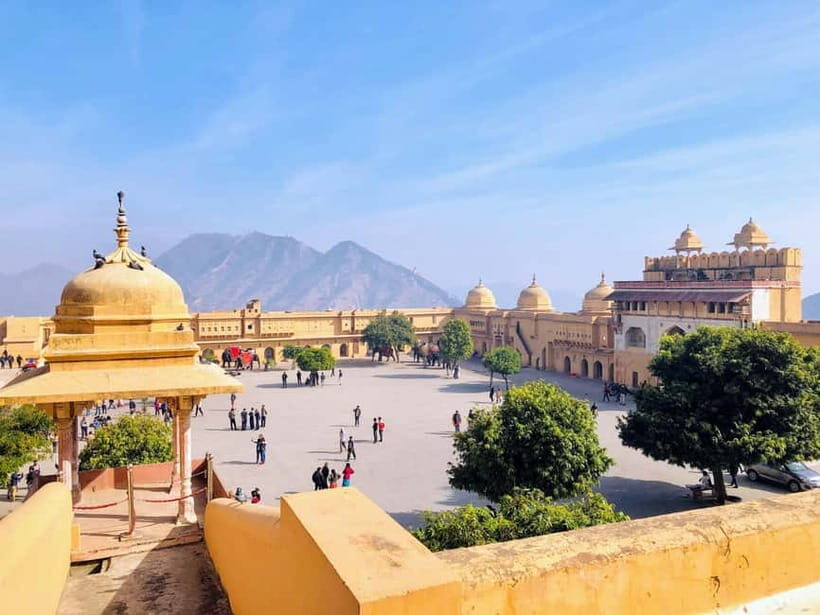 Jaipur: Amber Fort Private Tour with Skip-the-Line Entry - A Closer Look at Amber Fort: What’s in Store