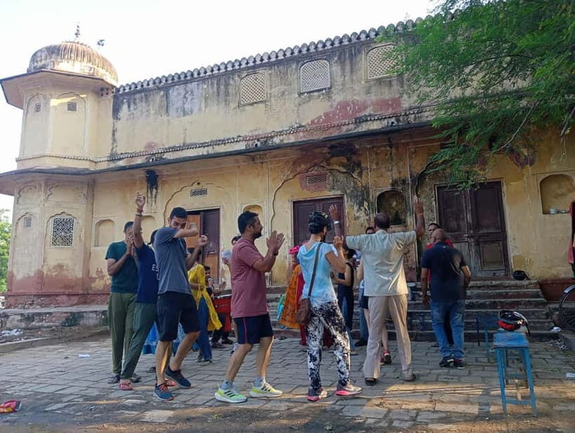 Jaipur: Guided Morning Bicycle Tour with Food Tasting - Why This Tour Is a Great Choice