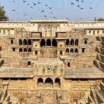 Jaipur: Haunted Bhangarh Fort and Abhaneri Stepwell Day Trip - Visiting Bhangarh Fort: A Place of Legends
