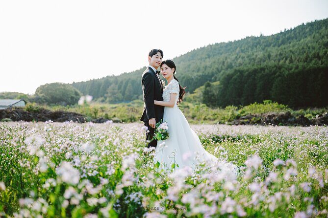 Jeju Outdoor Wedding Photography Package - Who Will Love This Experience?
