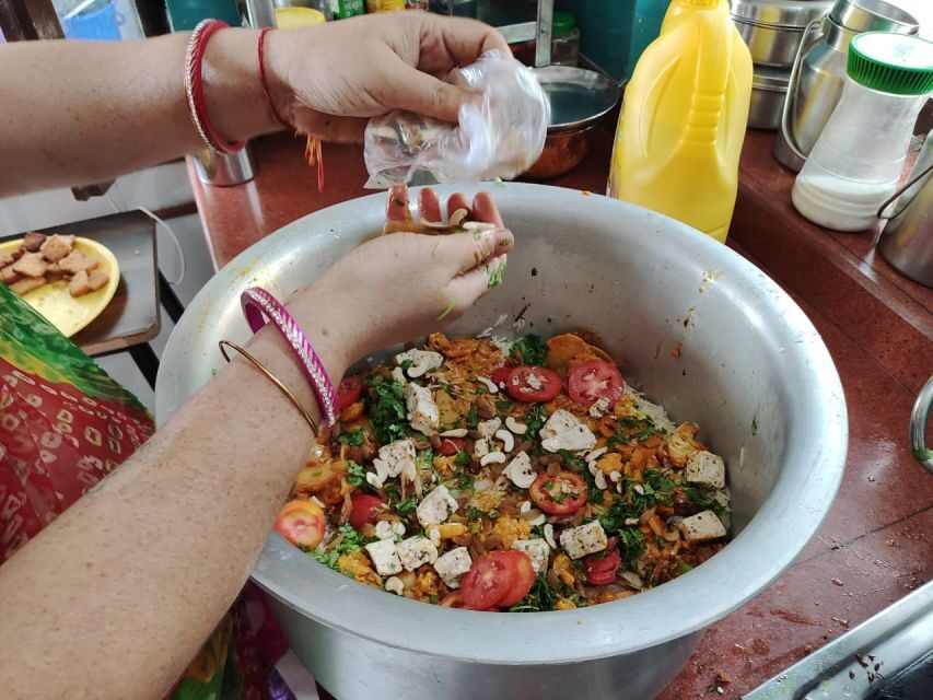 Jodhpur Walking Street Food Tour With Local Guide - The Experience: What Sets This Tour Apart