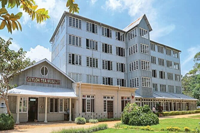 Katunayaka Airport to Kandy and Nuwaraeliya 2 Days - A Close Look at the Itinerary