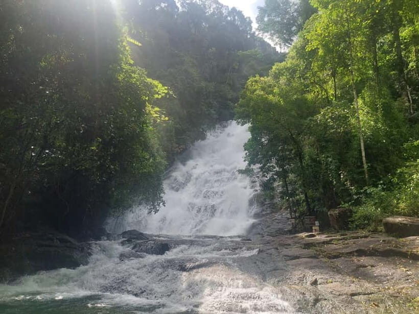 Khao Lak: Half-day Waterfalls & Lakes Bike Tour with Lunch - Who Should Consider This Tour?