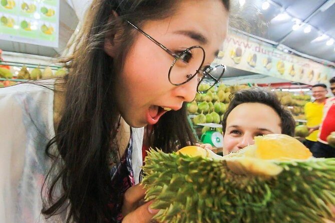 King of Tropical Fruits - Durian Tasting Tour From Kuala Lumpur - The Transport and Convenience Factor