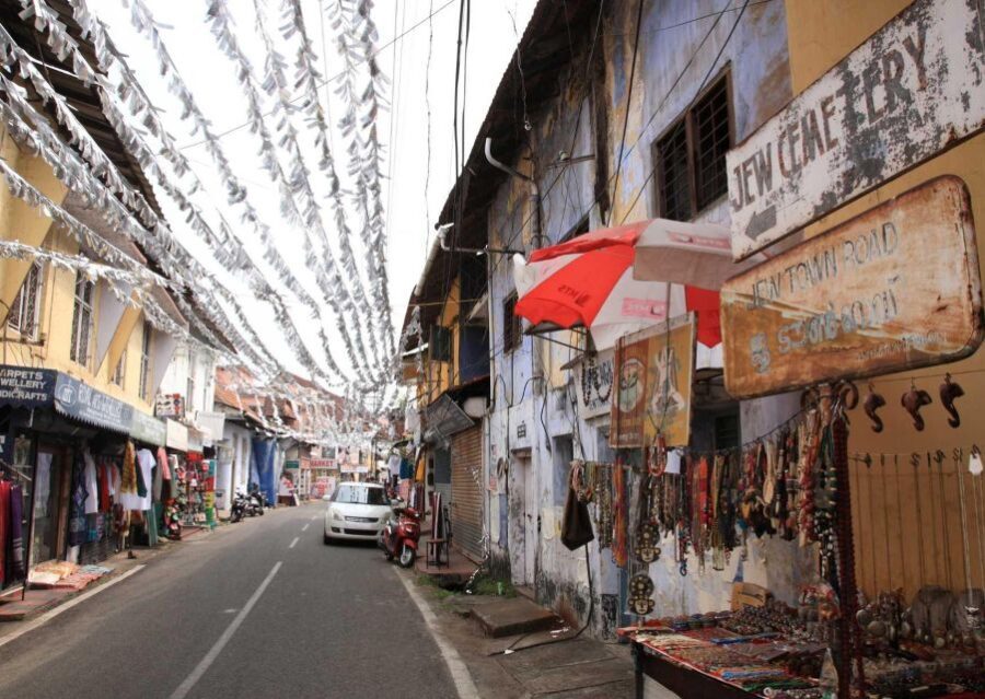 Kochi: Local Street Food Guided Walking Tour with Tastings - Practical Details & What to Expect