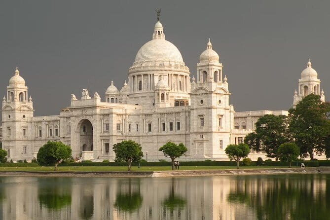 Kolkata Airport (CCU) Private Transfer to Kolkata City/Hotels - The Basics of the Service