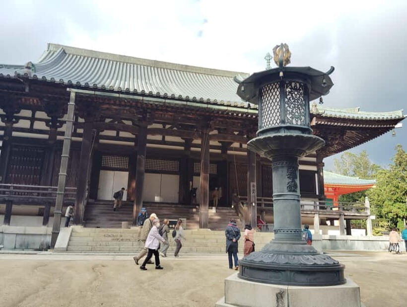 Koyasan: All the Highlights of Koyasan with Special Guide 4h - Who should consider this experience?