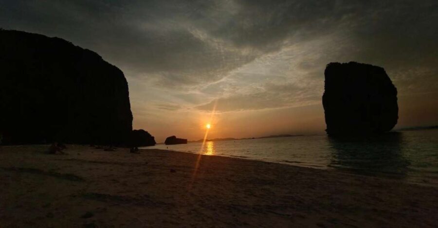 Krabi: Luxury Boat 7 Island Sunset With BBQ & Plankton Tour - Why This Tour Offers Great Value