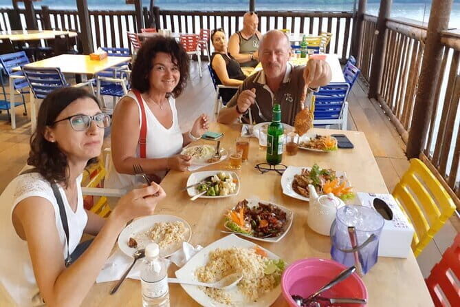 Kuala Selangor Fireflies Tour with Grand Royal Palace and Dinner - Analyzing the Value