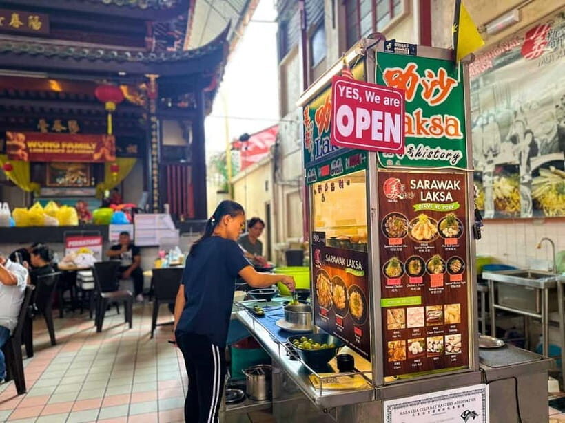 Kuching: Foodie Experience Guided Tour with 5 Tastings - Why This Tour Offers Good Value