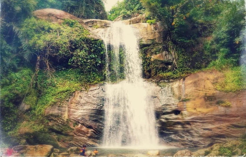 Kuching: Sadir Village Waterfall Trek with Lunch - The Experience: What Works Well